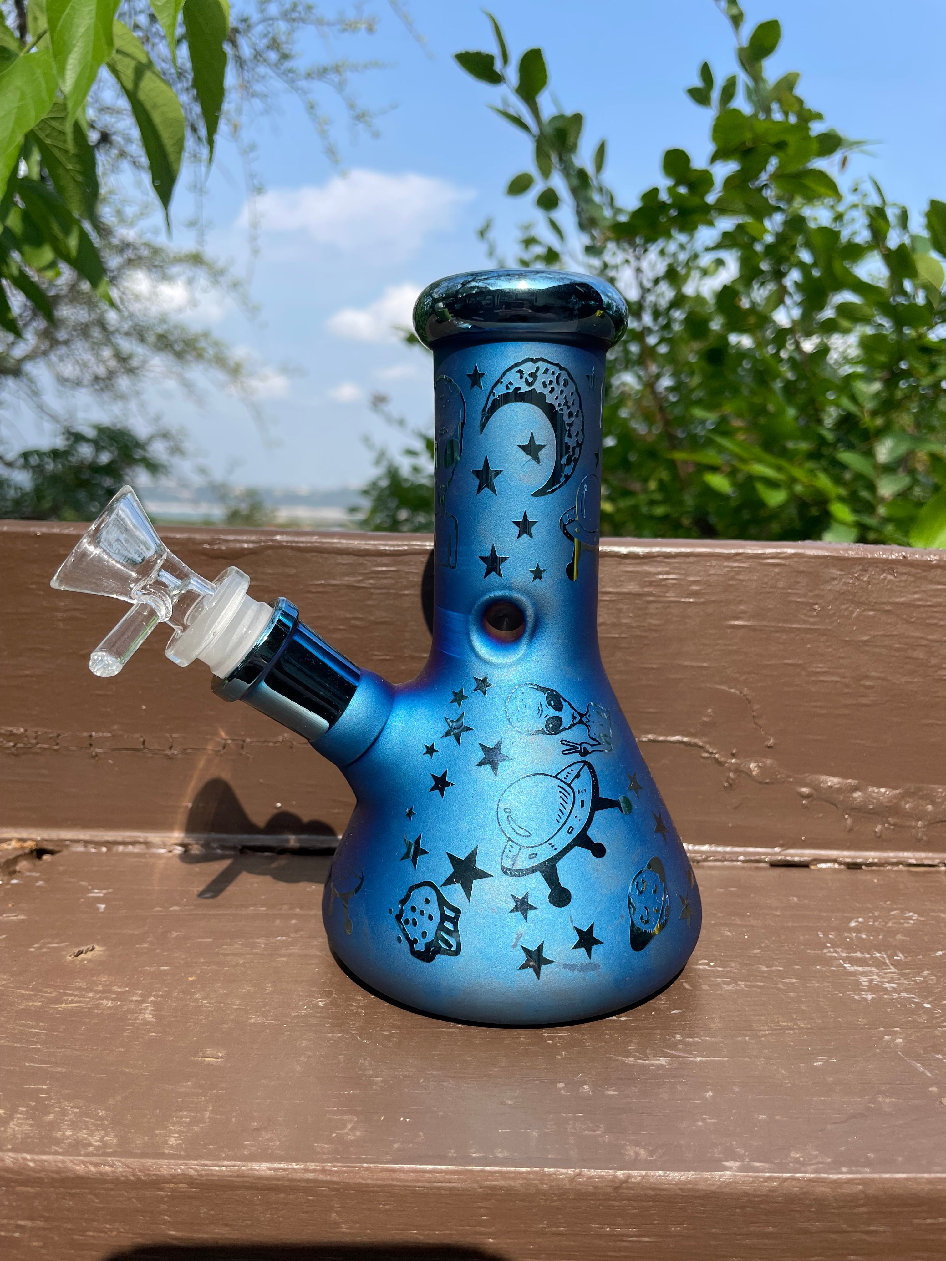 Celestial Bong – SWL