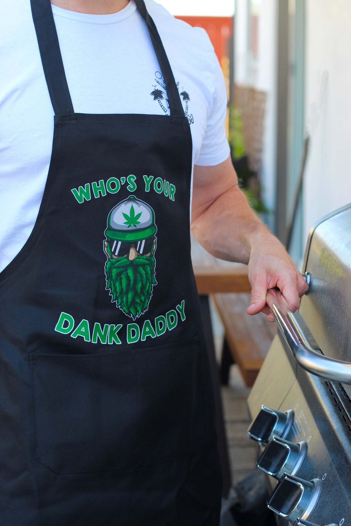Dank Daddy Apron – SWL