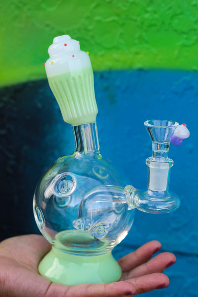 Bongs & Rigs – SWL